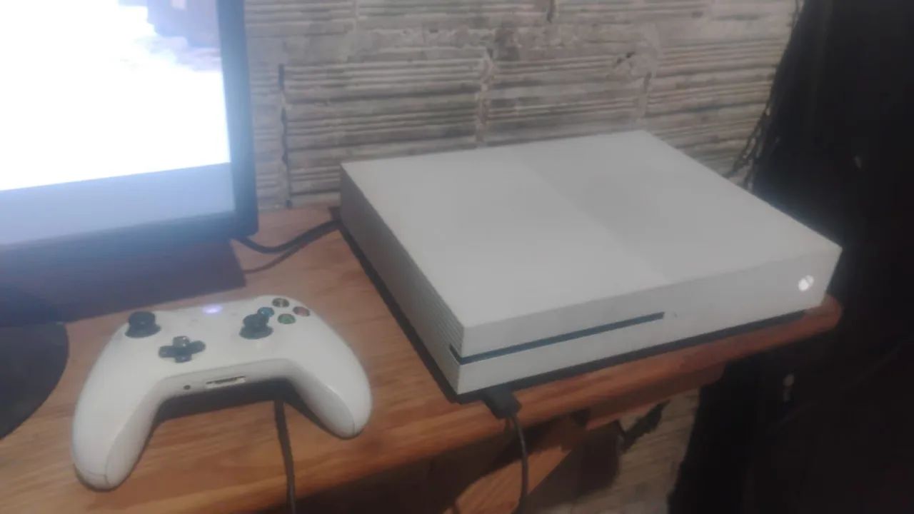 Xbox one s 1 TB 1 controle 32 jogos não aceita troca - Consoles de ...