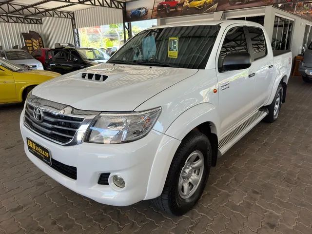 TOYOTA HILUX 2013 Usados e Novos