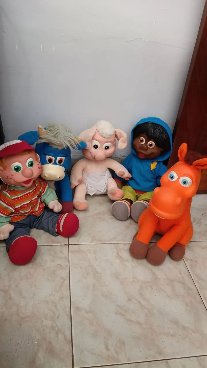 Família cocoricó com 5 personagens - Brinquedos e Jogos - Areias ...