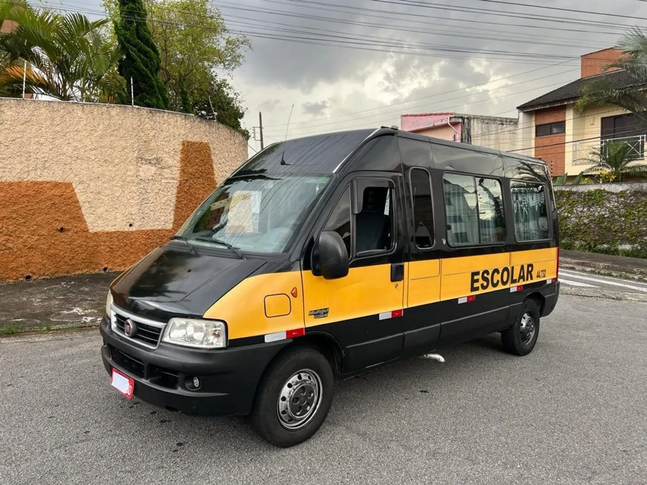 "carro escolar" - Carros Usados e Novos à venda