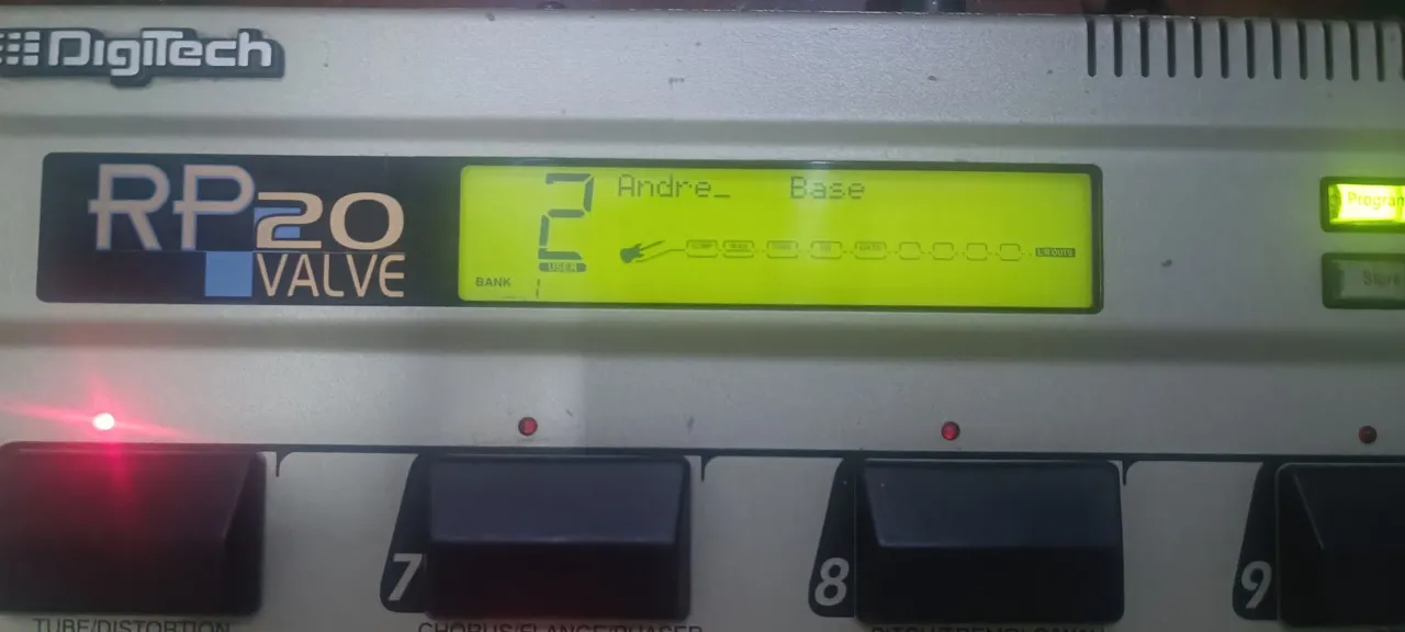 "pedaleira" - Instrumentos musicais no Brasil