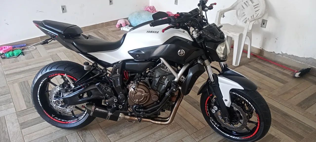 Motos YAMAHA MT-07/MT-07 2016 no Brasil