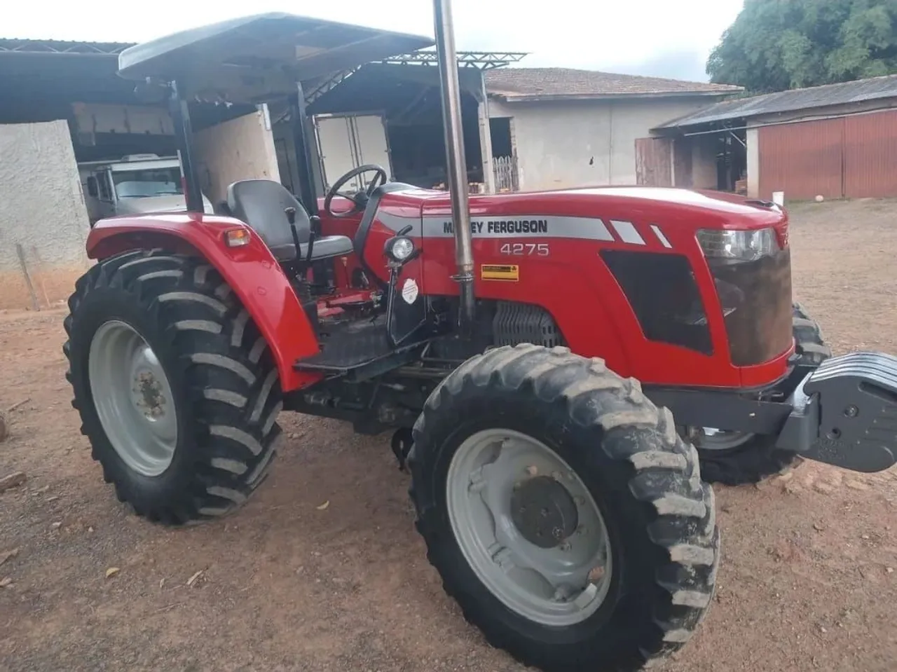 "trator massey ferguson 4275" - Tratores e máquinas agrícolas no Brasil
