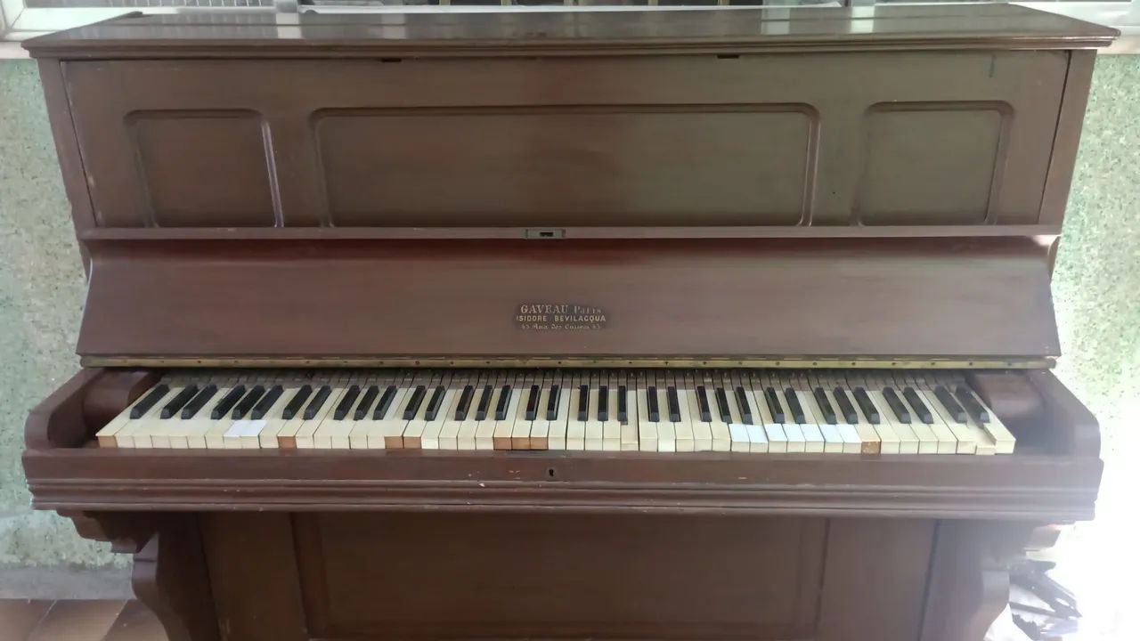 Piano Gavreau Paris antigo - Hobbies e coleções - Realengo, Rio de ...