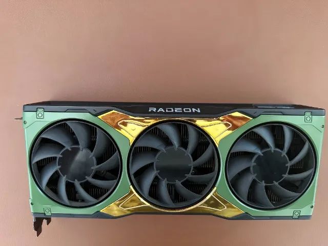 Placa de Vídeo AMD Radeon RX 6900 XT Halo Infinite Limited Edition ...