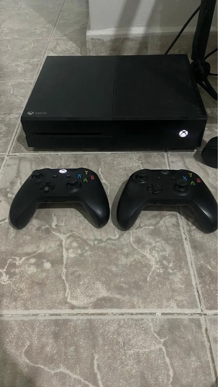 "xbox one 500 gb" - Consoles de Vídeo Game no Brasil