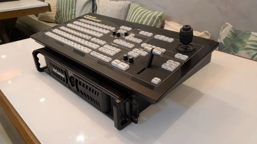 NewTek TriCaster 450 EXTREME - TCXD450 - Registrado - Dispositivos de ...