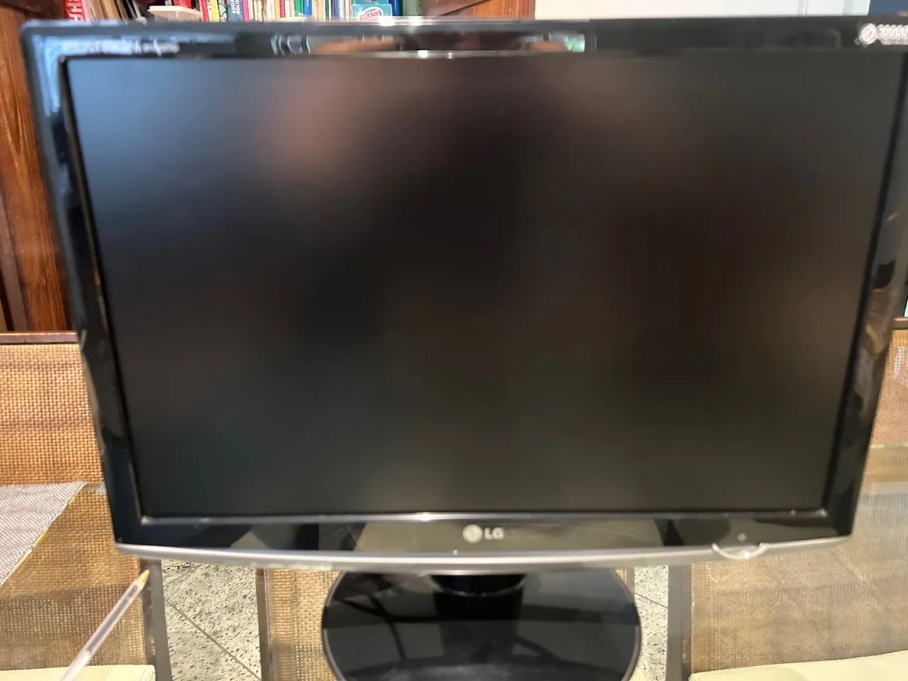 Monitor LG FLATRON W1952TQ 19 Polegadas - Monitores - São Pedro, Belo Horizonte 1385124837 | OLX