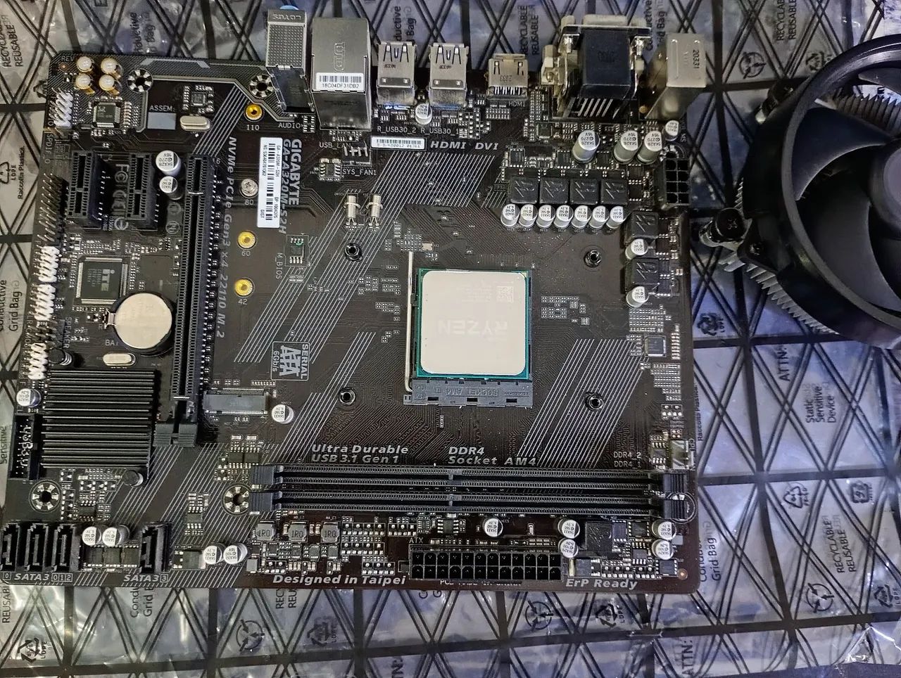 Placa mãe GIGABYTE A320-SH2 + Ryzen 5 2400g - Peças de Hardware ...