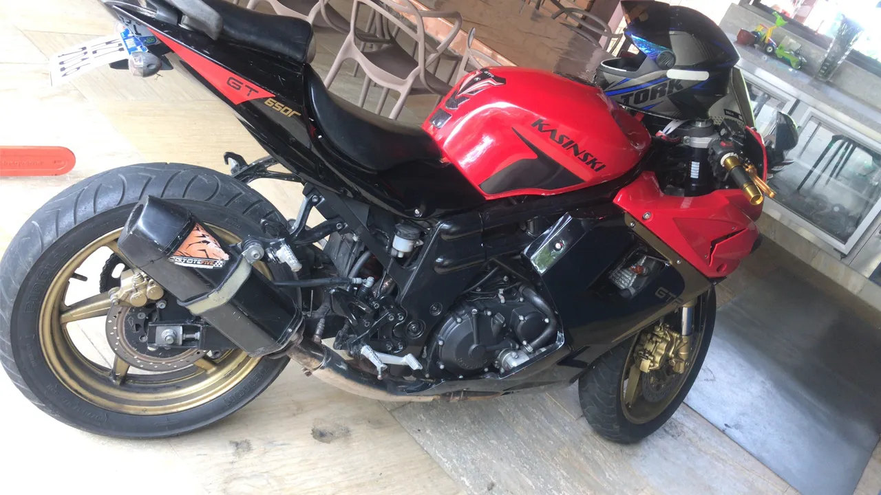 Motos KASINSKI COMET no Brasil