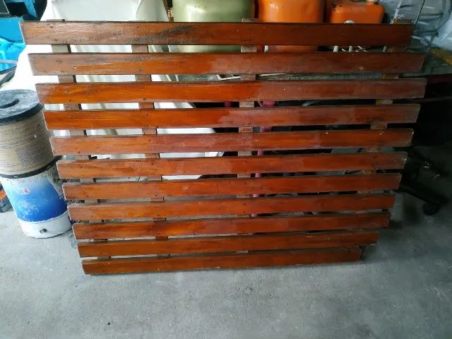 "estrado de madeira" no Brasil