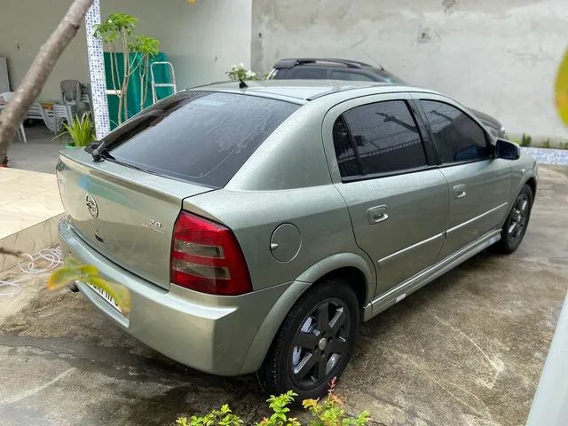 hatches CHEVROLET ASTRA Usados e Novos em Salvador e região, BA