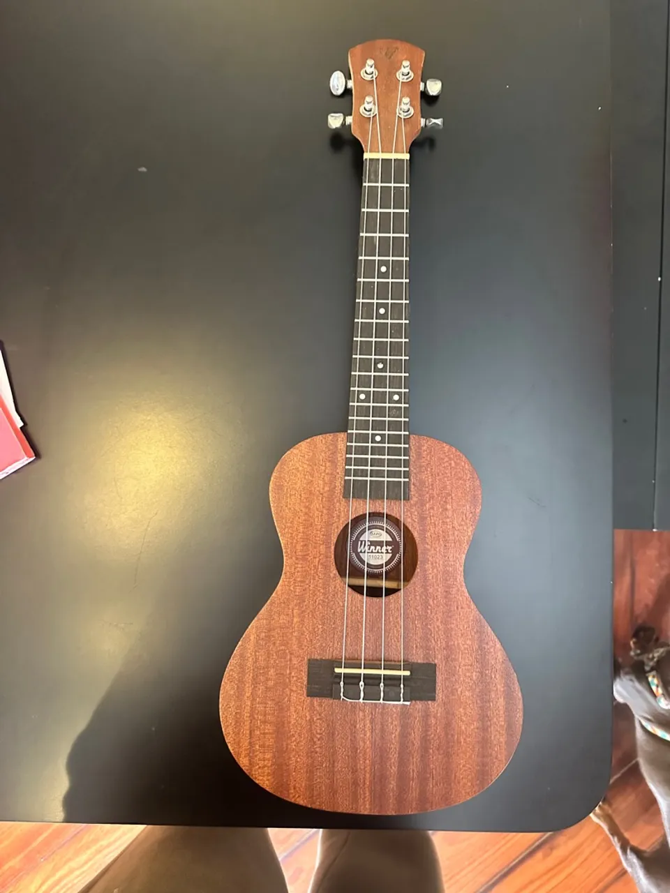 "instrumento ukulele" - Instrumentos musicais no Brasil