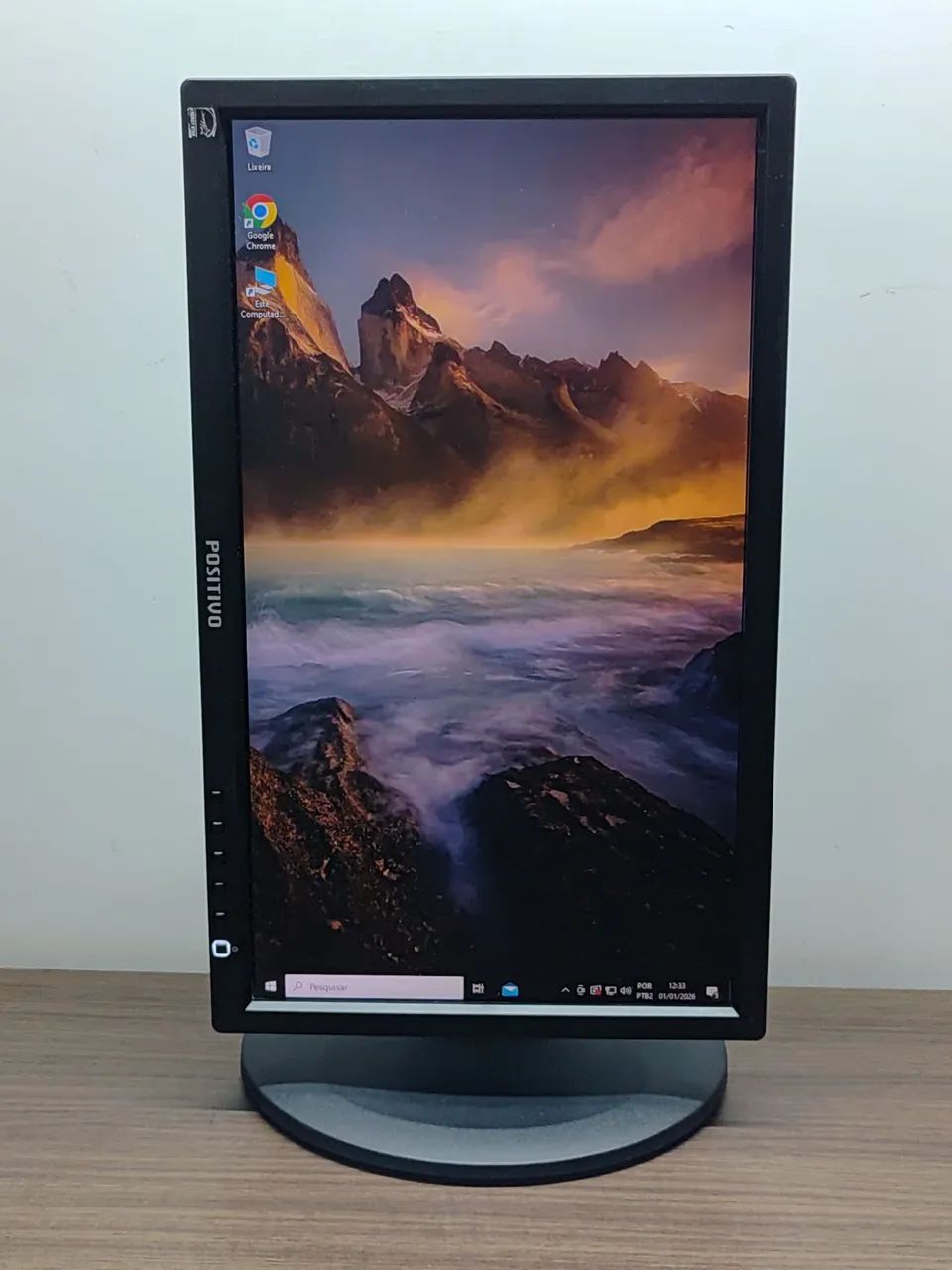 Monitor LED Widescreen 19 Polegadas base giratória ( 3 meses de ...