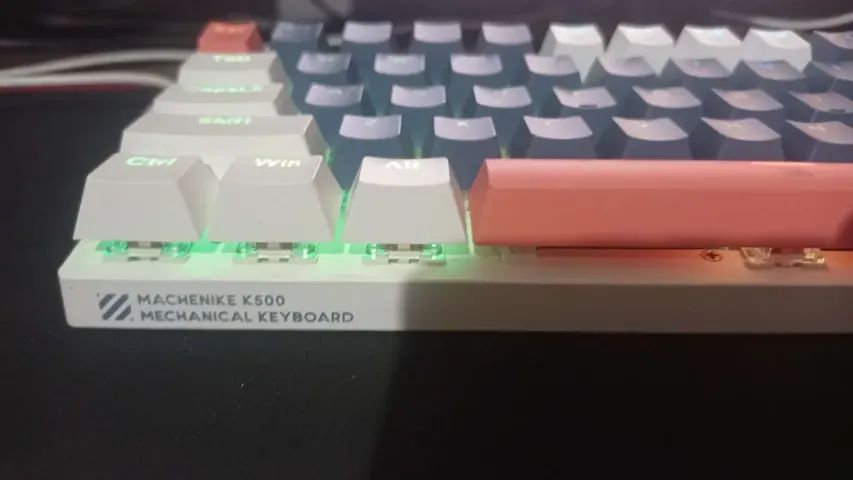 Teclado Mechanike K500 B61 - Super Novo, Completo e Sem Defeitos ...
