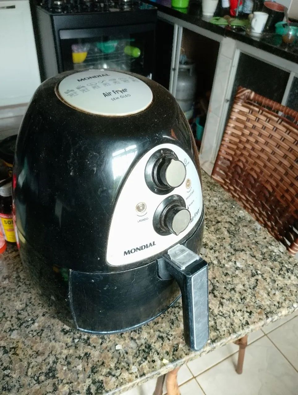 Vendo Air frier marca mondial tudo funcionando 3.5 LT bem conservada ...