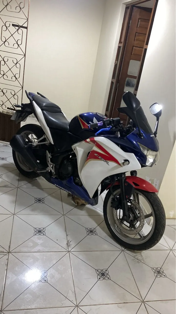 Motos HONDA CBR 2012 no Brasil