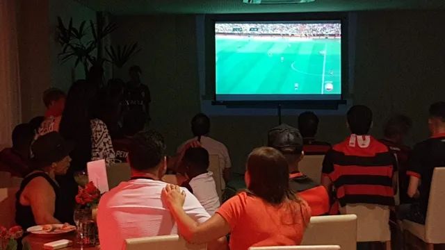 Aluguel de Telão - Data Show e Tela para eventos - Projetor para ...