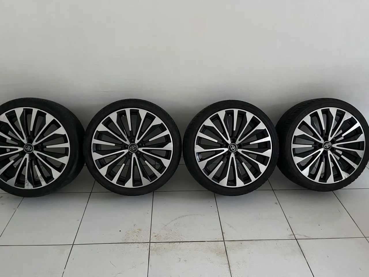 Rodas 20 toyota corolla - Carros, vans e utilitários - Jereissati I ...