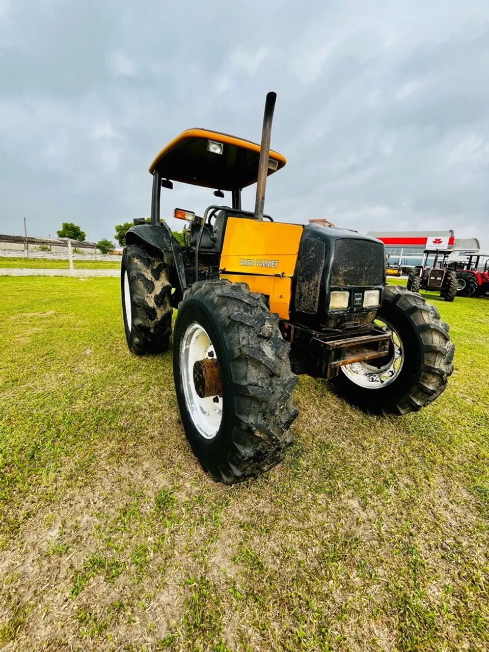 "tratores agricolas valtra" no Brasil