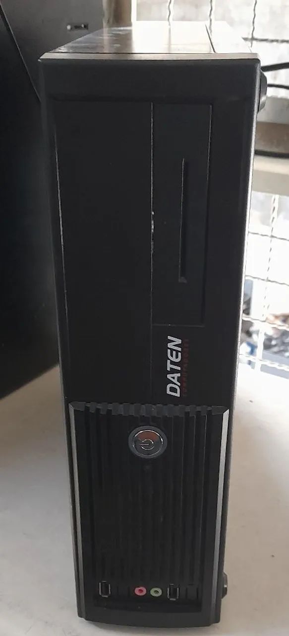 CPU DATEN - Ótimo estado! I3 OITAVA GERACAO 8G MEMEORIA...450 3x cartao ...