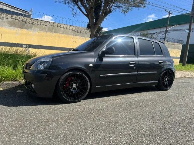 RENAULT CLIO 2004 Usados e Novos