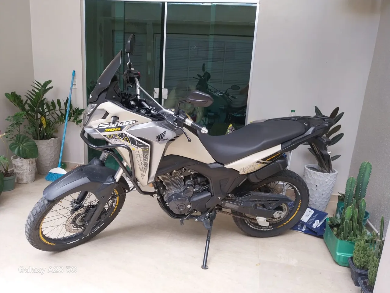 Motos HONDA SAHARA 2024 no Brasil