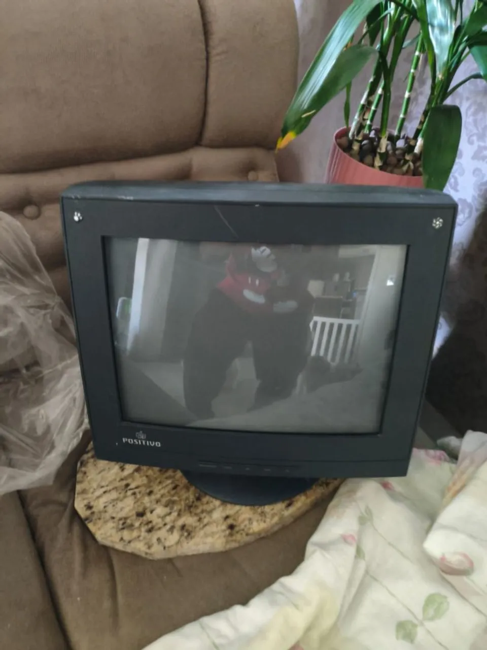 "monitor crt" - Monitores no Brasil