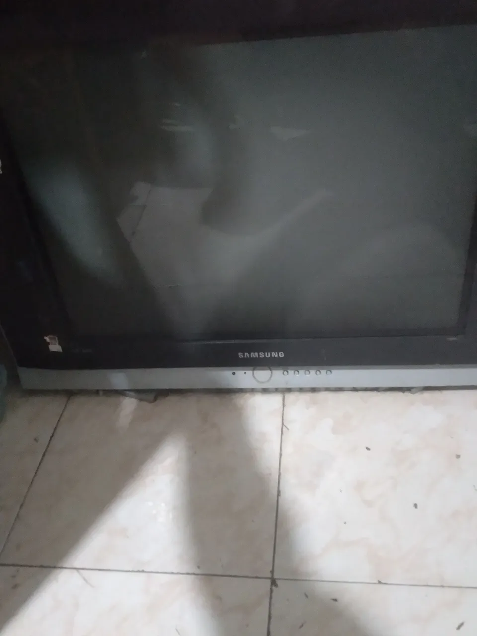 "tv de tubo" - TVs no Brasil