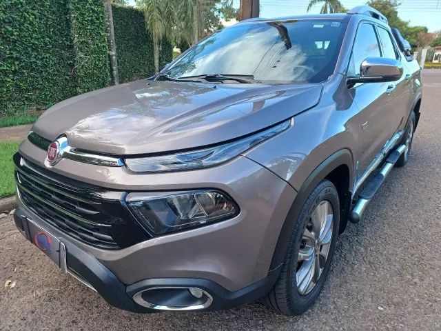 Carros pick-ups Usados e Novos à venda no PR