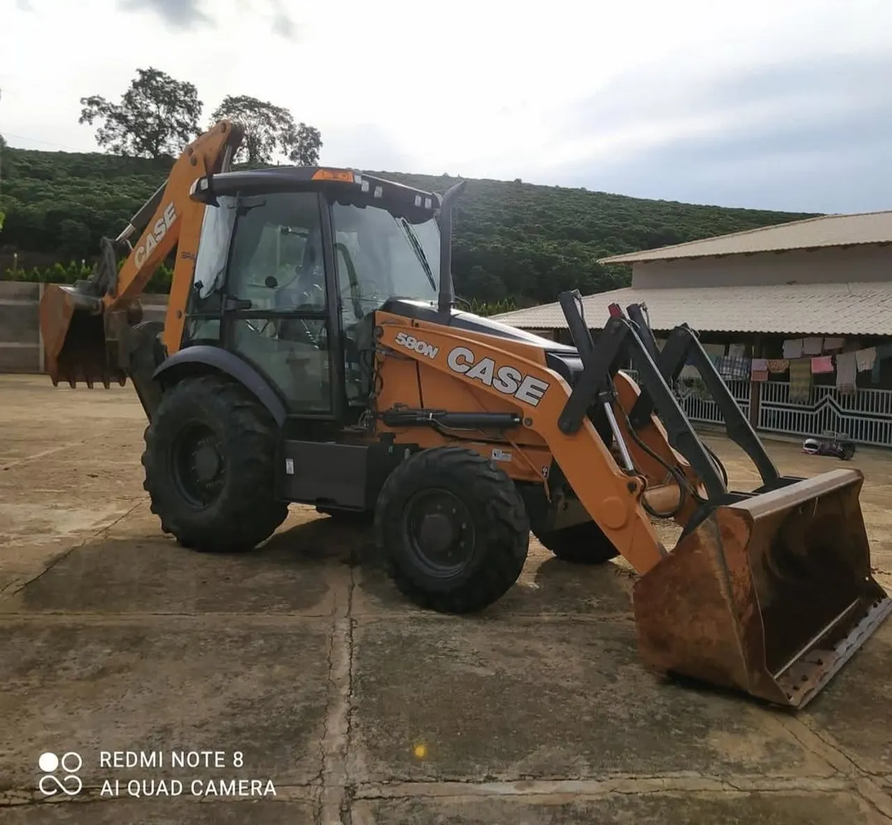 "retroescavadeira case 580n 4x4" no Brasil