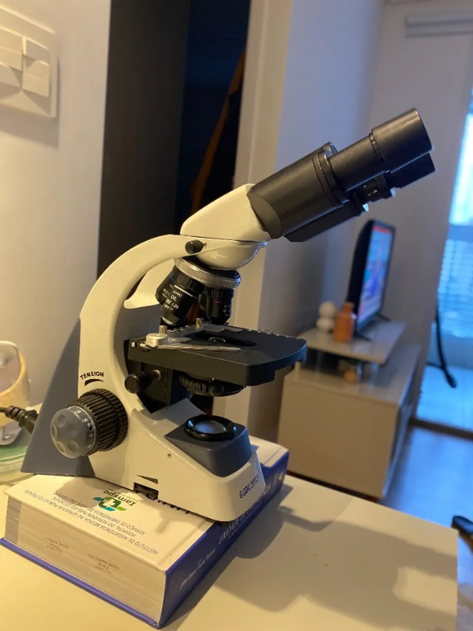 "microscopio biologico" no Brasil