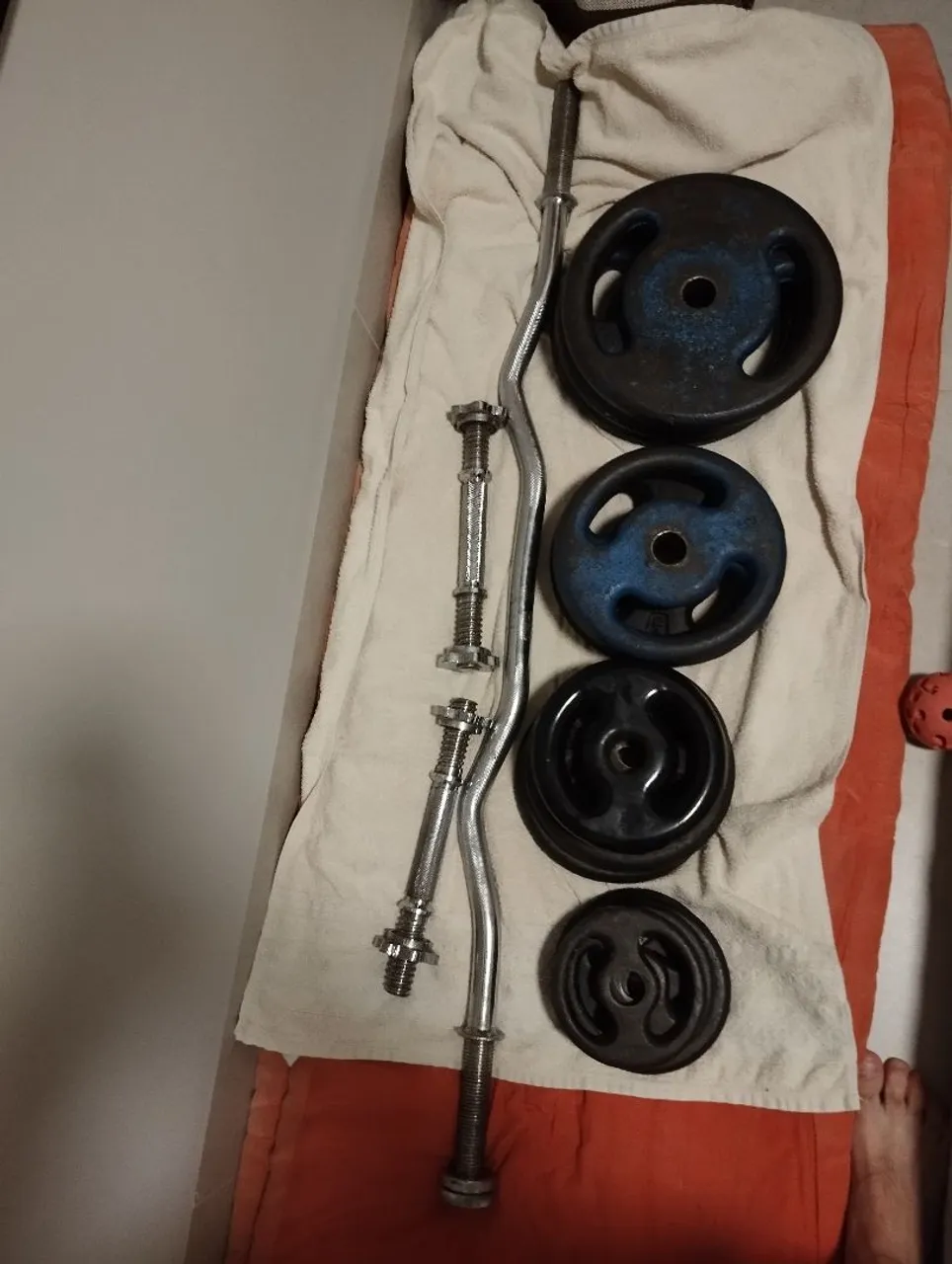 "kit de barras e anilhas" - Academia e Exercícios no Brasil