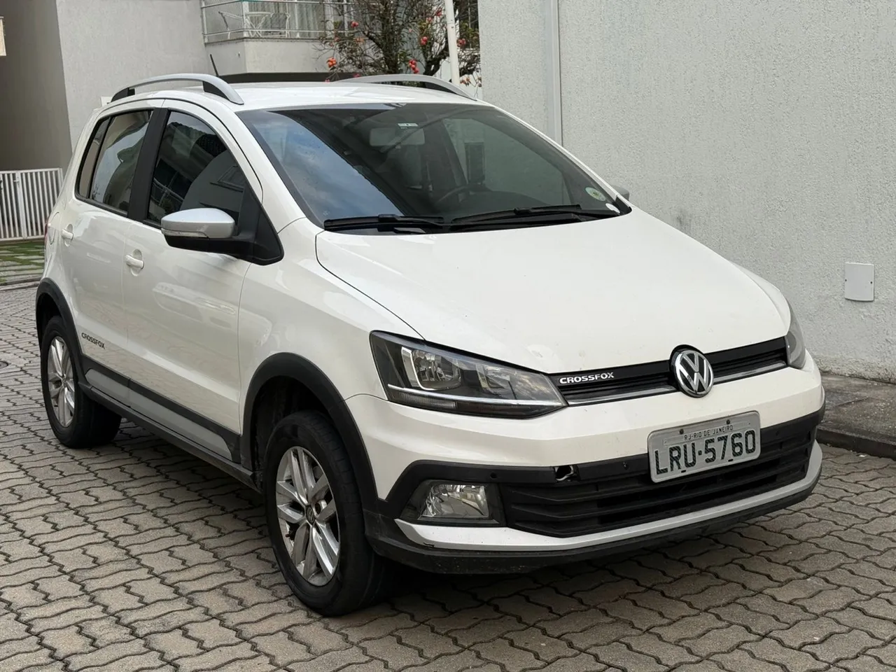 VOLKSWAGEN CROSSFOX 2015 Usados e Novos