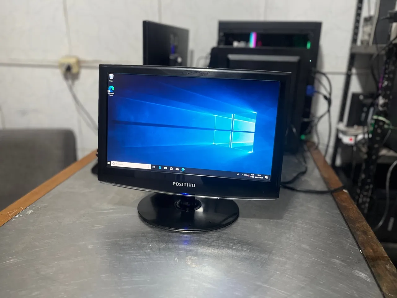 "monitor positivo 16 polegadas" no Brasil