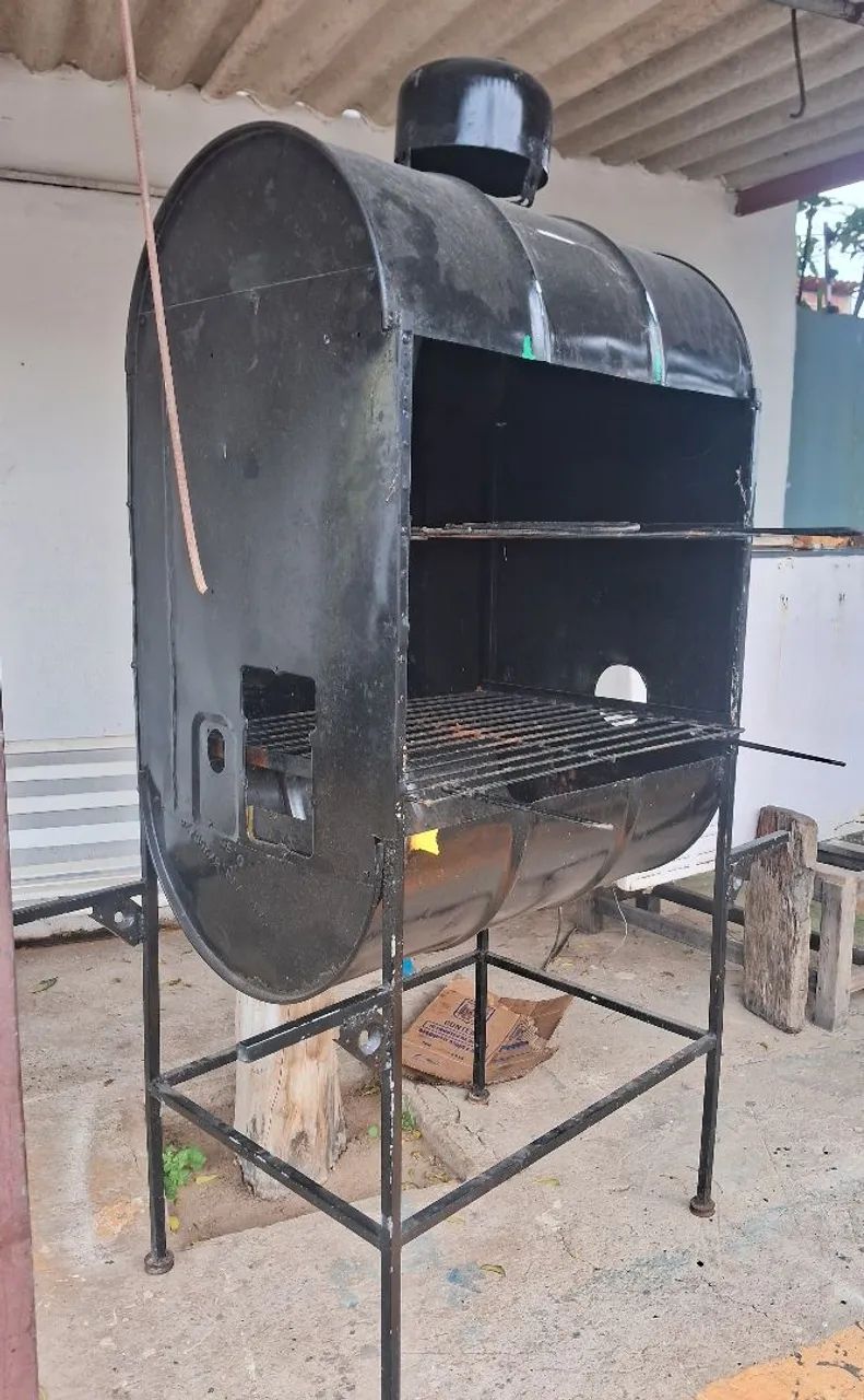 Churrasqueira para assar frango - Área Externa - Lagoa Azul, Natal ...