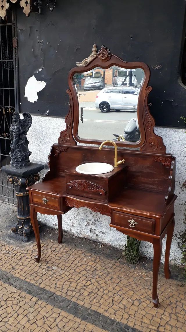 "moveis antigos" no Brasil