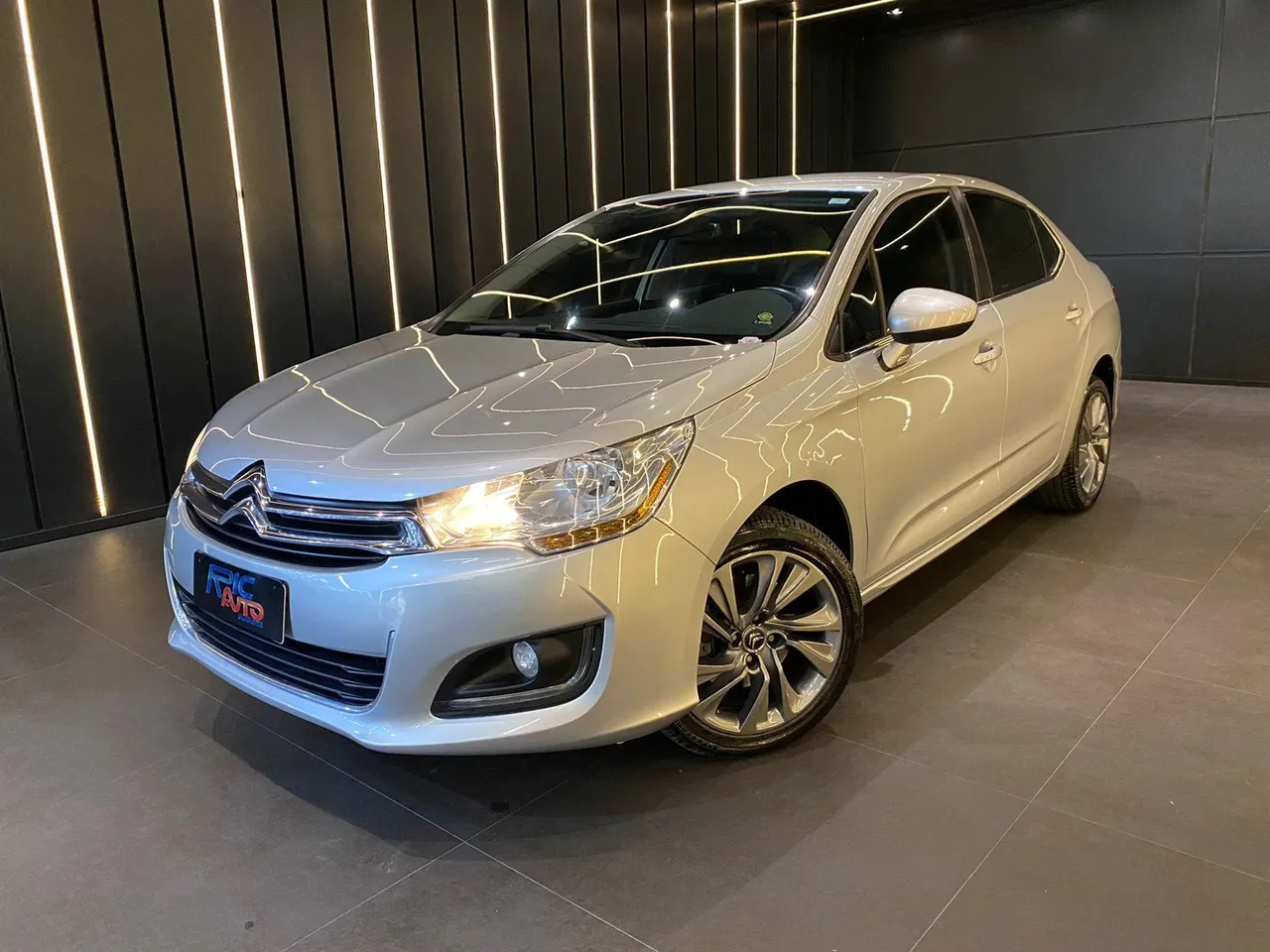 "citroen c4 lounge 2016" - Carros Usados e Novos à venda