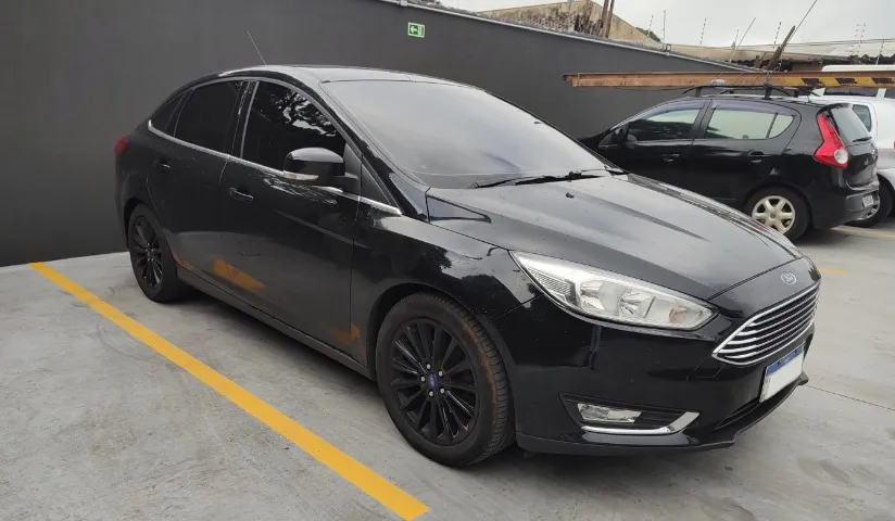 FORD FOCUS 2016 Usados e Novos