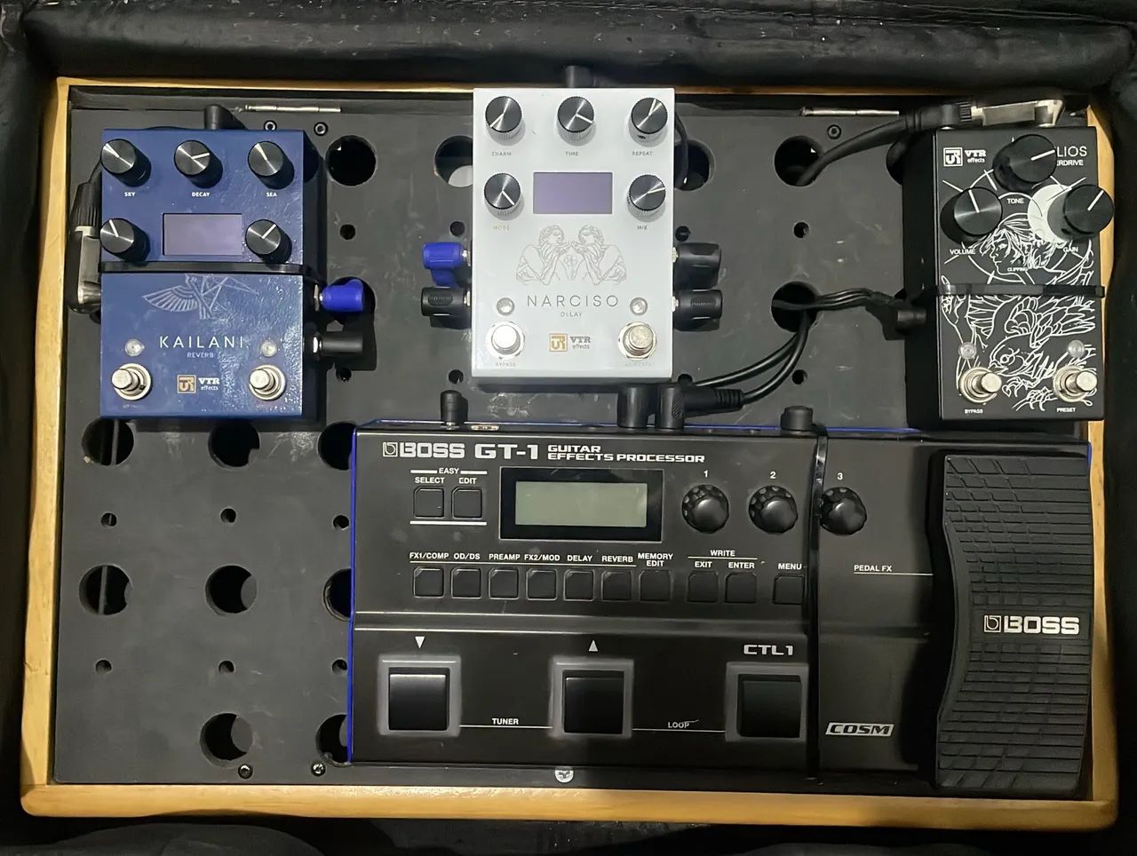 Kailani Reverb, Narciso Delay e Boss Gt1 + Fonte Mosky ISO 10 ...