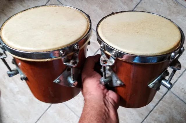 "bongo instrumento" no Brasil