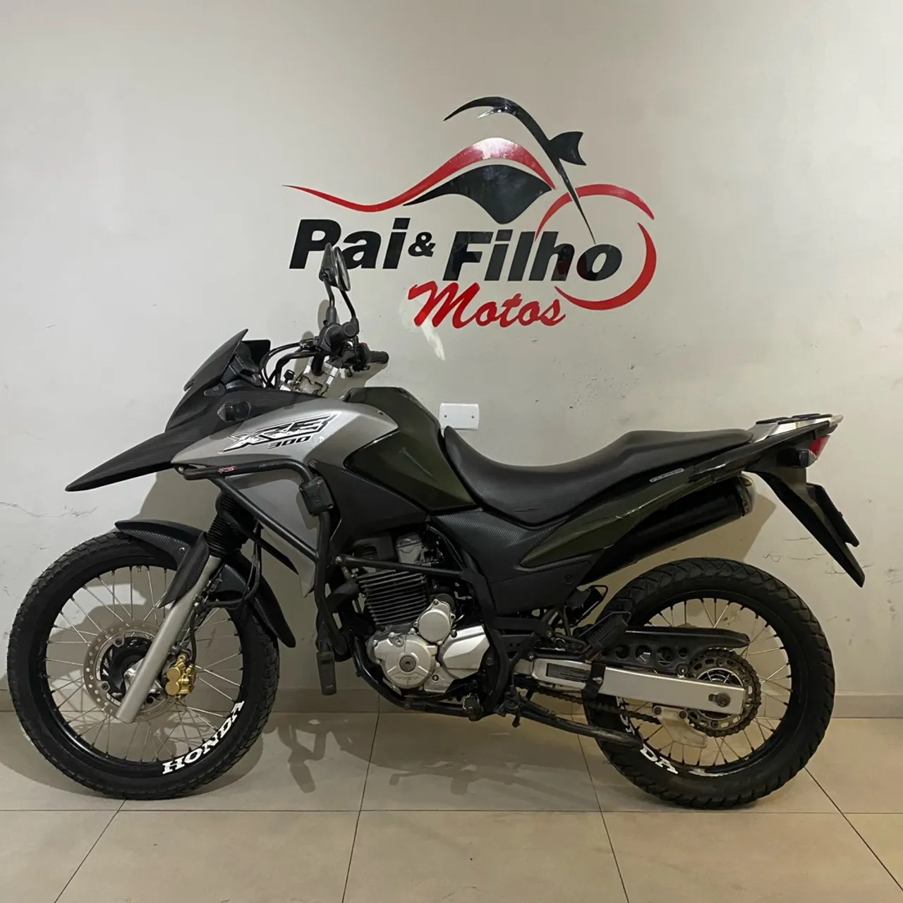Motos HONDA XRE 300/ 300 ABS/ FLEX no Brasil