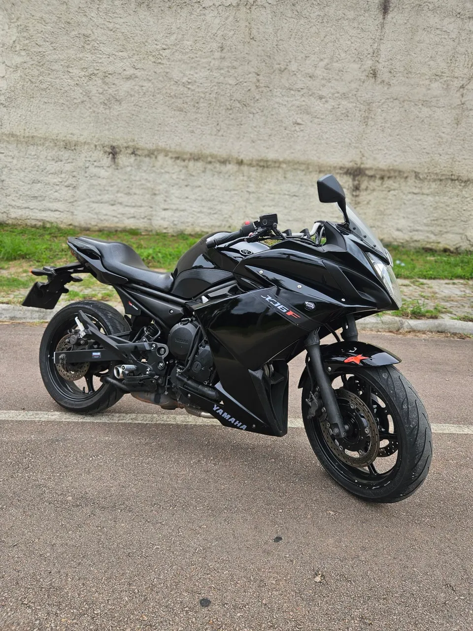 Motos YAMAHA XJ6 2012 no Brasil