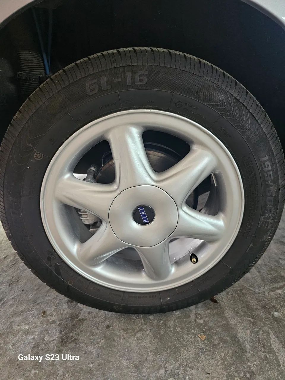 Roda de liga leve Fiat 15 polegadas - Carros, vans e utilitários - São ...