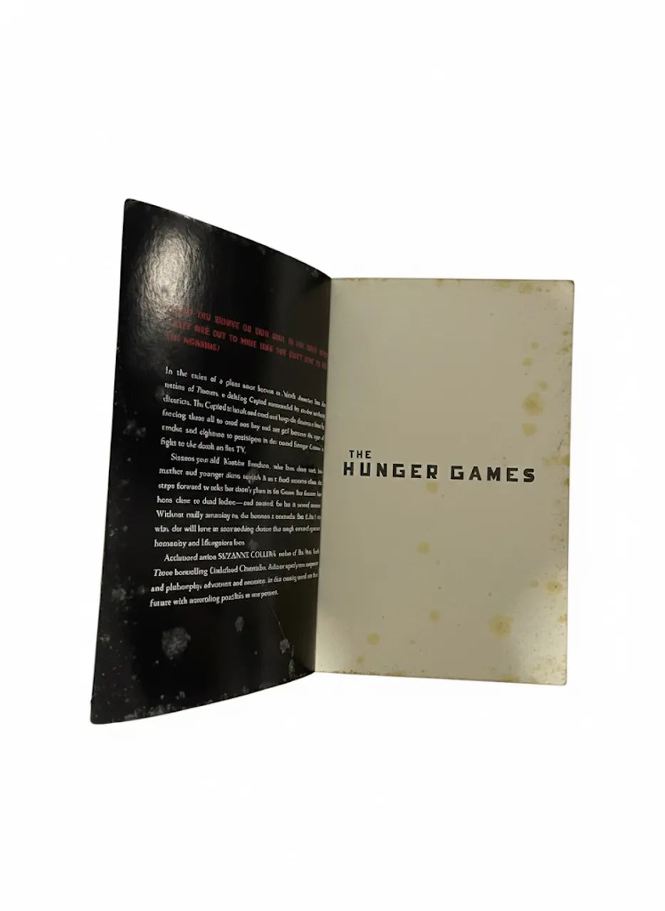 The Hunger Games - Suzanne Collins - Livros e revistas - Jacuacanga ...