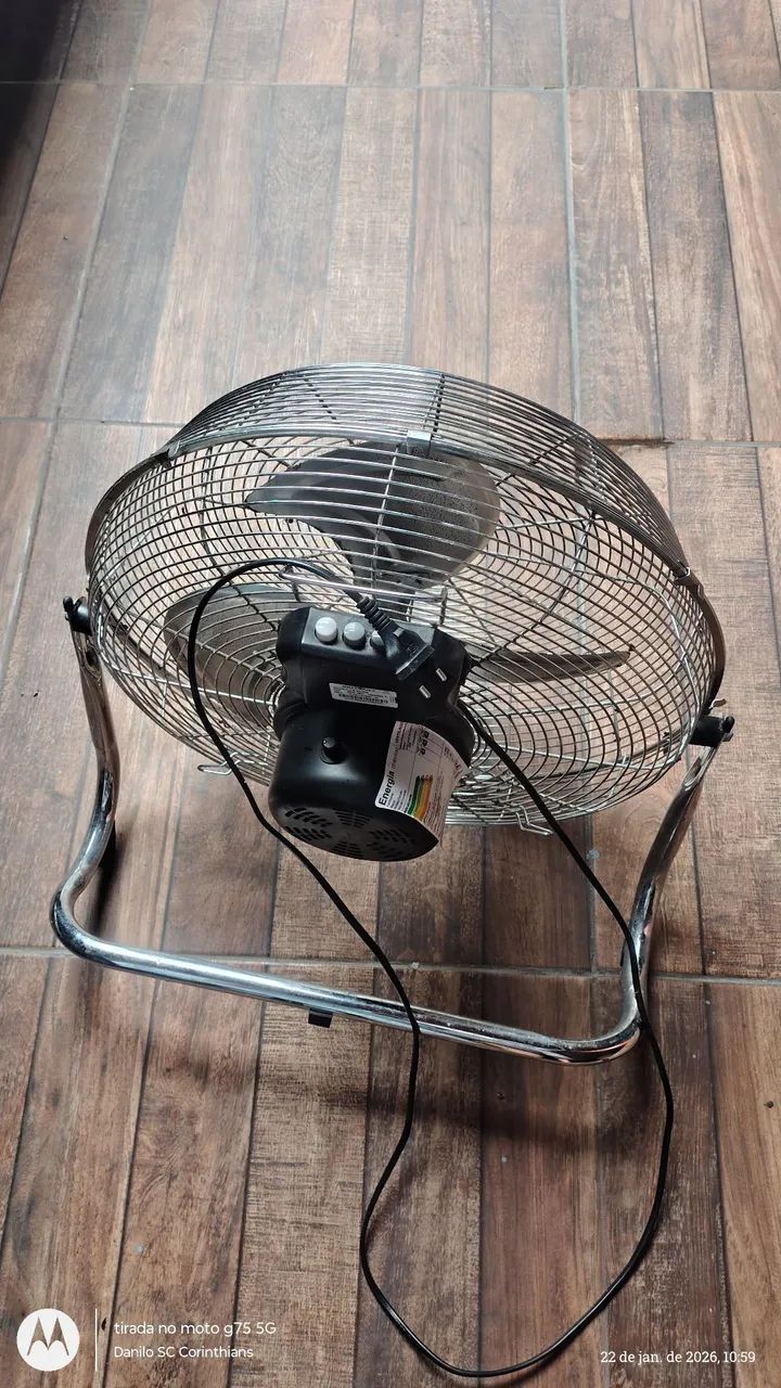 Ventilador 40cm arrumar ou retirar peças não entrego retira ZL SJC ...