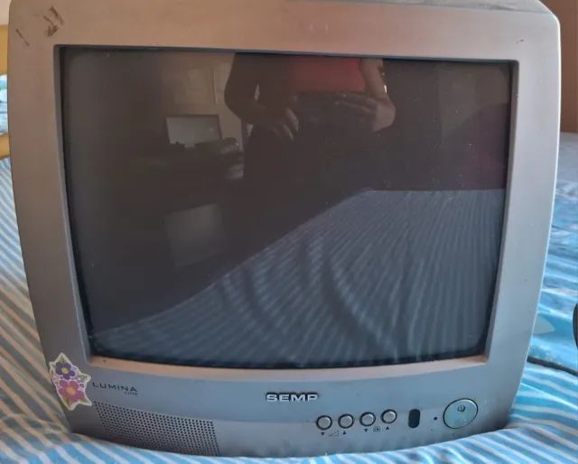 "tv antiga 14 polegadas" no Brasil