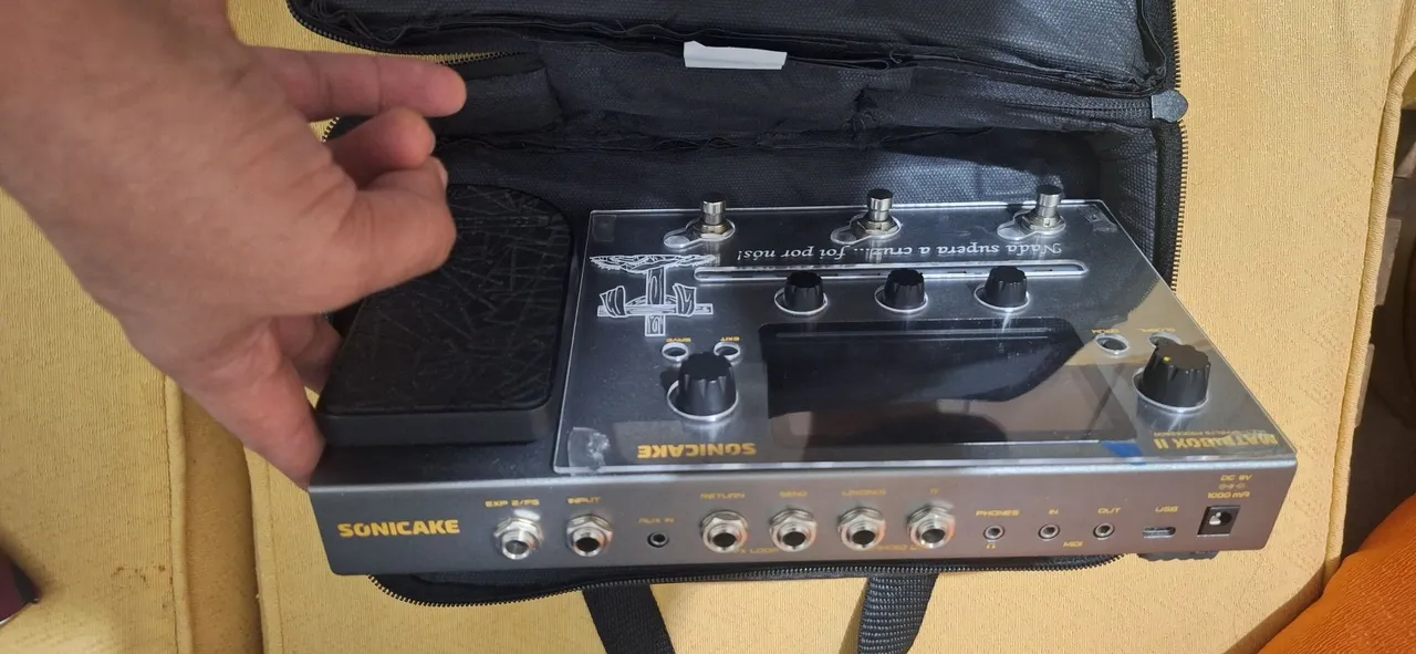 "pedaleira" - Instrumentos musicais no Brasil