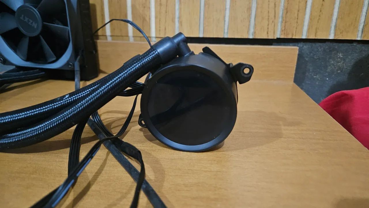 Water cooler NZXT Kraken 120mm ARGB apenas AMD com Caixa e Manual Envio ...