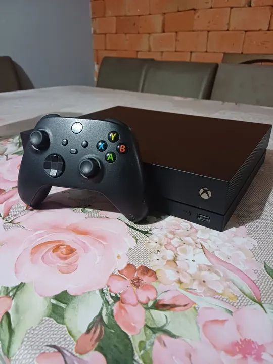 XBOX ONE X COM CONTROLE 1TB 4K Consoles de Video Game Espinheiros Itajai 1360088758 OLX